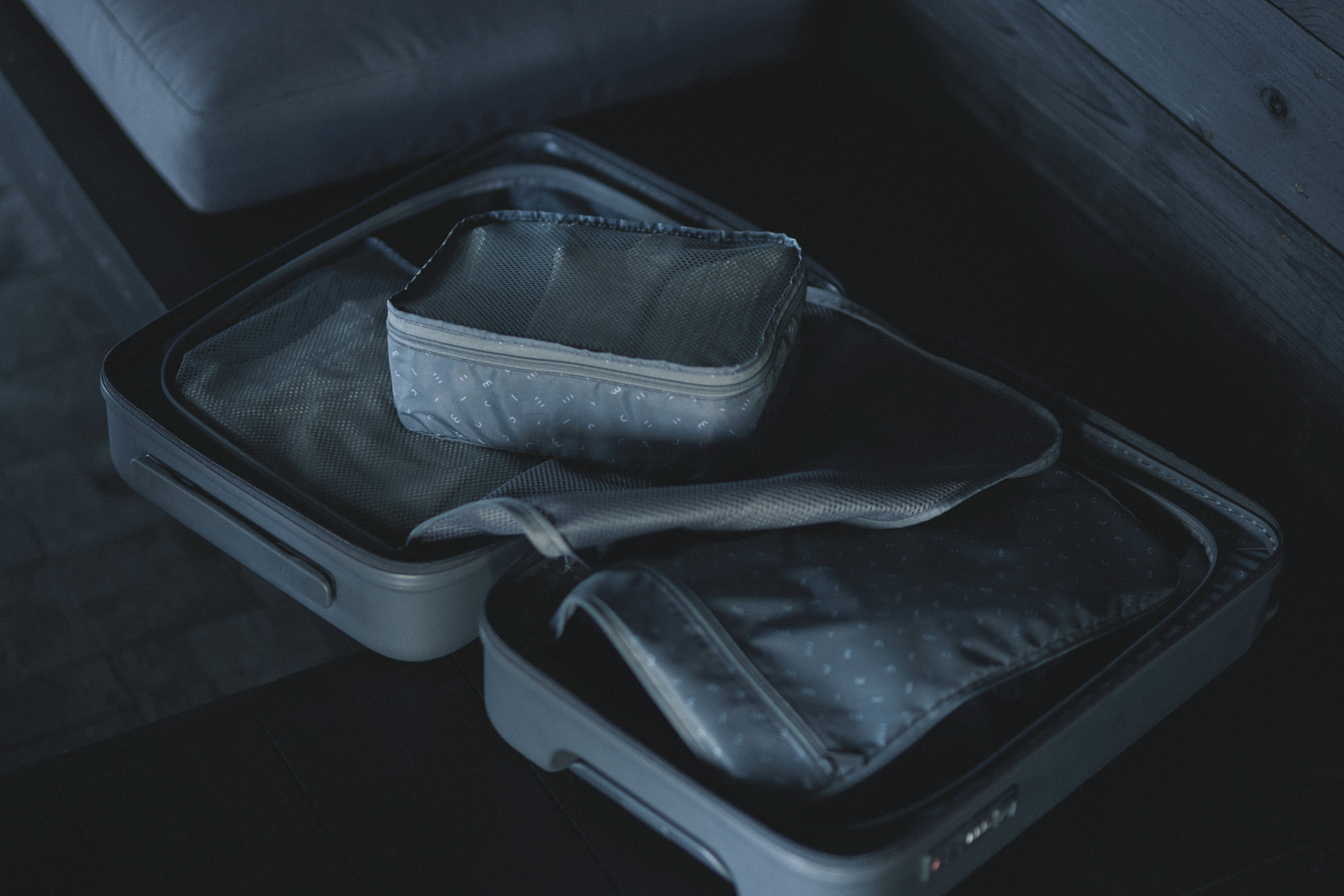 [Suitcase] Difference between inner flat and outer flat – moln